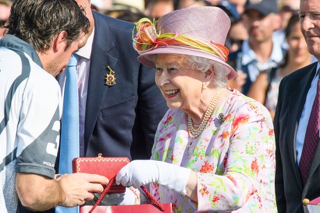 Hrh Queen Elizabeth Ii Editorial Stock Photo - Stock Image | Shutterstock