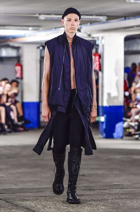 __COUNT__ Julius show, Runway, Spring Summer 2018, Paris Fashion Week ...