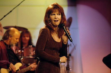 Country Singer Patty Loveless Performing 1993 Editorial Stock Photo ...