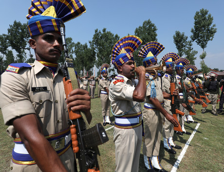 Indian Paramilitary Soldiers Central Reserve Police Editorial Stock ...