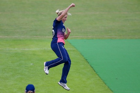 England Womens Cricket Player Katherine Brunt Editorial Stock Photo ...