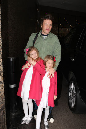 Jamie Oliver Arriving Portland Hospital His Editorial Stock Photo ...