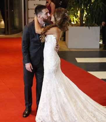 Lionel Messi Antonella Roccuzzo Editorial Stock Photo - Stock Image ...