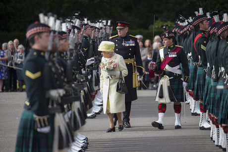 Queen Elizabeth Ii Major General Mike Editorial Stock Photo - Stock ...