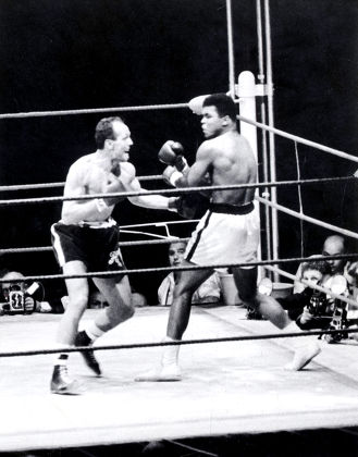 Sir Henry Cooper V Muhammad Ali Editorial Stock Photo - Stock Image ...
