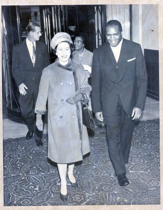 2 Sixties claridge's claridges royal royals duke of edinburgh Stock ...