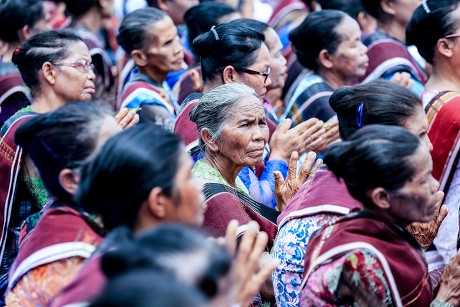 Bataknese People During Sipaha Lima Ceremony Editorial Stock Photo ...