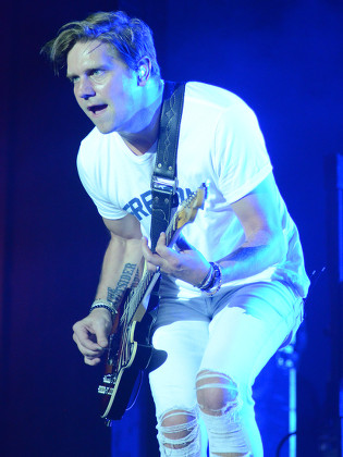 Guitarist Bo Rinehart Band Needtobreathe Performs Editorial Stock Photo ...