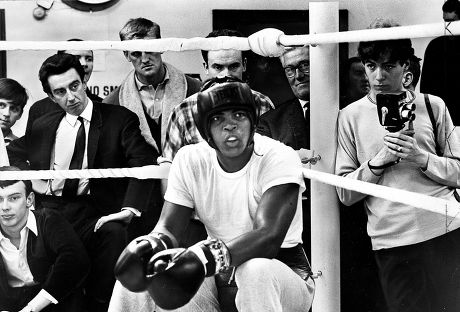 42 Legends ex former boxer cassius clay Stock Pictures, Editorial ...