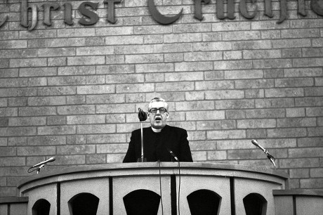 Ian Paisley Gives Sermon His Church Editorial Stock Photo - Stock Image ...