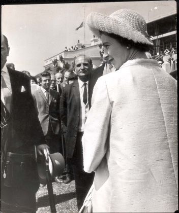 Royal Family Racing Epsom 1963 Queen Editorial Stock Photo - Stock ...
