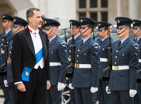 King Felipe Vi Passes Queens Colour Editorial Stock Photo - Stock Image ...