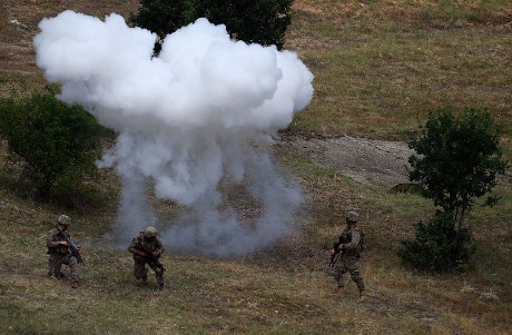 Us Soldiers Action During Military Exercise Editorial Stock Photo ...
