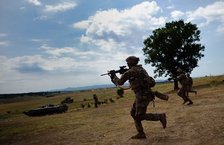 Us Soldiers Action During Military Exercise Editorial Stock Photo ...