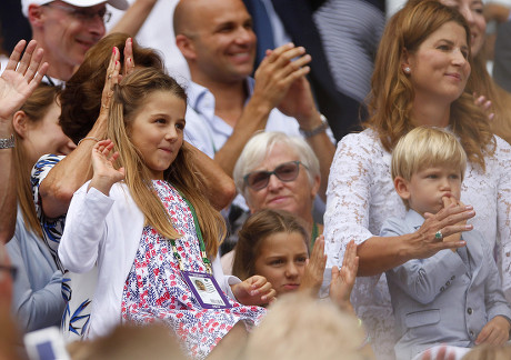 Two Sets Twins Roger Federer Have Editorial Stock Photo - Stock Image ...