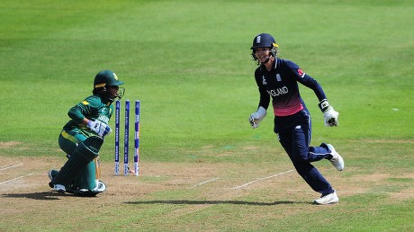 Sarah Taylor England Stumps Trisha Chetty Editorial Stock Photo - Stock ...