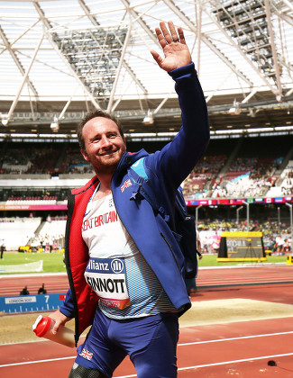 Luke Sinnott Great Britain Waves Crowd Editorial Stock Photo - Stock ...