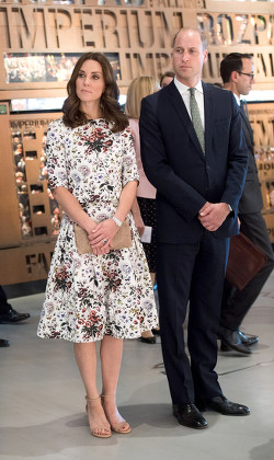 2 imágenes de Tour state visit visiting royal royals kate middleton ...