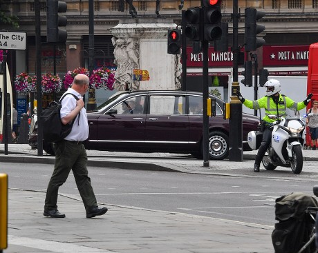 Police Patrol Area Outside Canada House Editorial Stock Photo - Stock ...