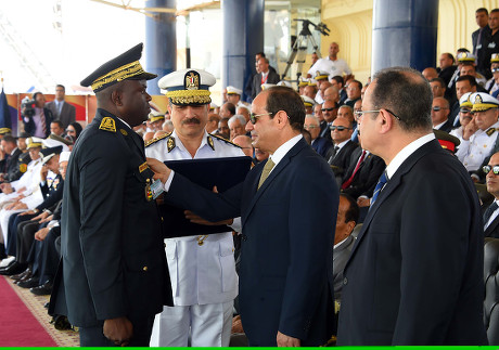 500 Egyptian army officers Stock Pictures, Editorial Images and Stock ...