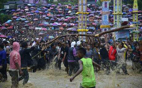 Jaintia Tribesmen Carry Traditional Rath Chariot Editorial Stock Photo ...