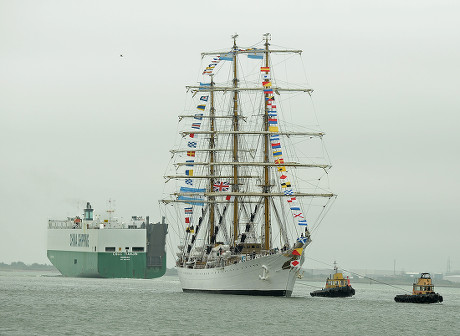Argentinian Frigate Ara Libertad Arrives Southampton Editorial Stock ...