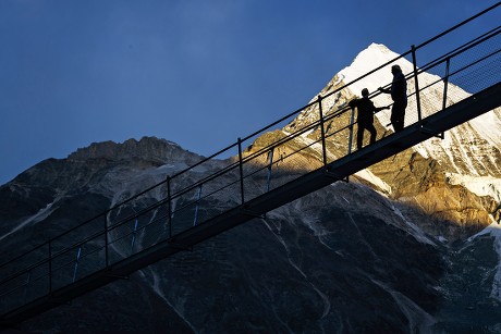 People Walk On Europabruecke Bridge Worlds Editorial Stock Photo ...