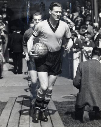 Bill Slater Wolverhampton Wanderers Footballer Lead Editorial Stock ...