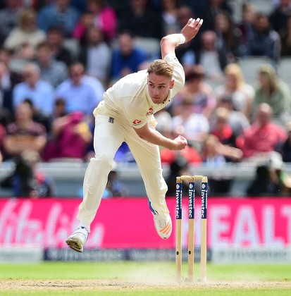 Stuart Broad Bowling Englans Against South Editorial Stock Photo ...