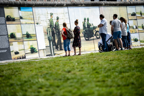 People Look Art Installation Beyond Wall Editorial Stock Photo - Stock ...