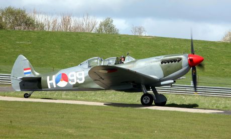 Bonhams to auction an airworthy two-seater Vickers-Supermarine Mk1X ...