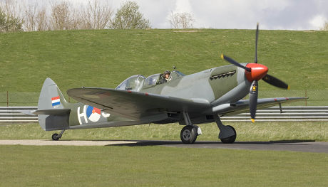 Bonhams to auction an airworthy two-seater Vickers-Supermarine Mk IX ...