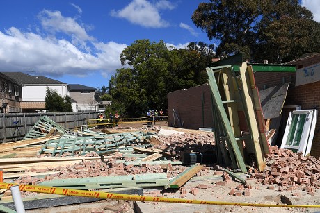 67 Brick wall collapse Stock Pictures, Editorial Images and Stock ...
