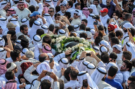 Mourners Carry Coffin Kuwaiti Actor Abdulhussain Editorial Stock Photo ...
