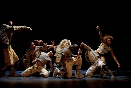 Dancers Perform Blak Whyte Grey Galvanising Editorial Stock Photo ...