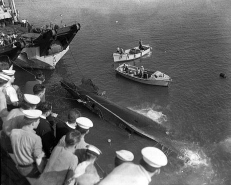 Raising Submarine Hms Sidon P259 Portland Editorial Stock Photo - Stock ...