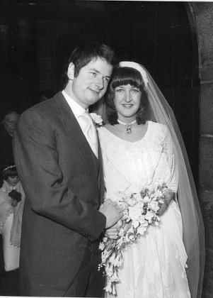 Richard Beckett His Bride Elizabeth Waterhouse Editorial Stock Photo ...