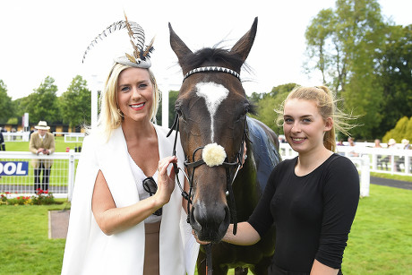 Sponsor Cribbs Causeway Her Lass Winners Editorial Stock Photo - Stock ...