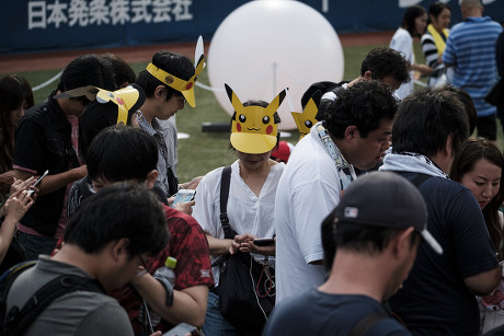 People Play Pokemon Go Game On Editorial Stock Photo - Stock Image ...
