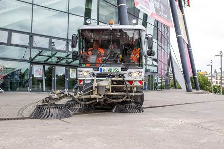 imágenes de Presentation of street sweeper Ravo Hygion, Cologne ...