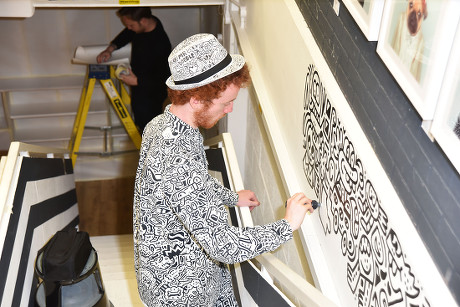 __COUNT__ Mr Doodle's '50 Hour Doodle Challenge', London, UK - 18 Aug ...