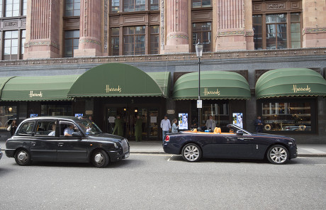 Harrods Pavillion Road Car Park Knightsbridge Editorial Stock Photo ...