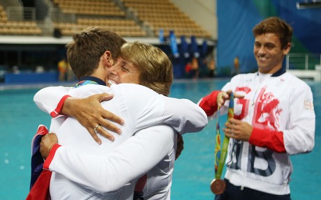Tom Daley Daniel Goodfellow Celebrate Coach Editorial Stock Photo ...