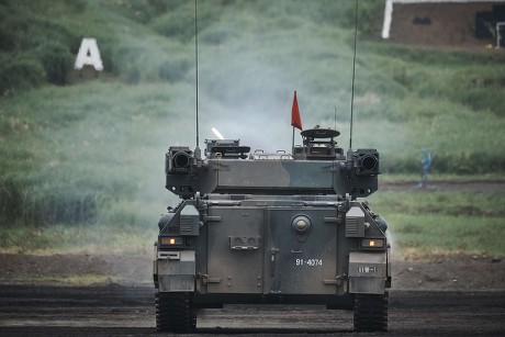 6 Japanese field gun fires Stock Pictures, Editorial Images and Stock ...
