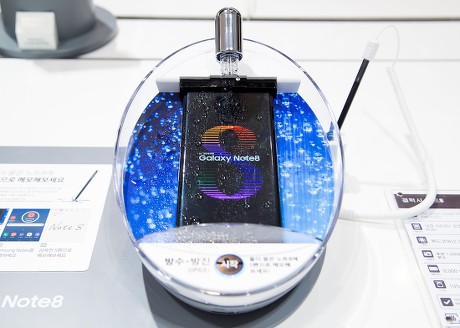 Samsung Electronics New Phablet Galaxy Note Editorial Stock Photo ...