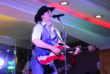 Robert Mizzell Green Room Ryandale Inn Editorial Stock Photo - Stock ...