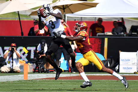 Los Angeles Cawestern Michigan Broncos Wide Editorial Stock Photo ...