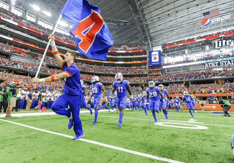 Florida Gators Football Team Enters Field Editorial Stock Photo - Stock ...