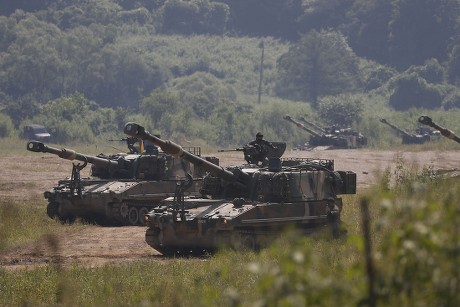 South Korean K55 Selfpropelled Howitzers Artillery Editorial Stock ...
