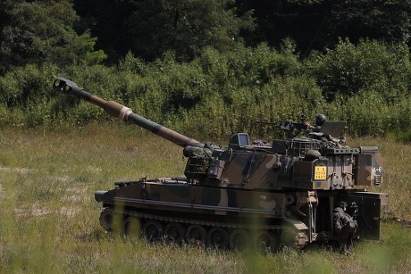South Korean K55 Selfpropelled Howitzers Artillery Editorial Stock ...